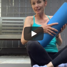 Learn how to Roll your Spine from Top to Bottom! | Chiropractic Centre ...